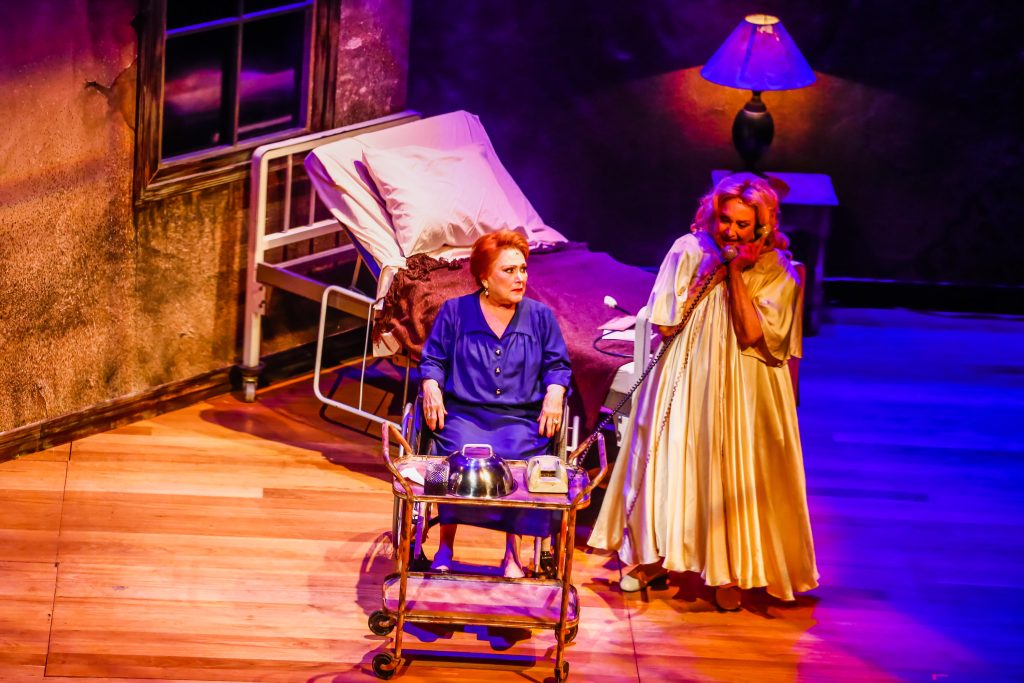 “O que terá acontecido a Baby Jane?”, com Eva Wilma e Nicette Bruno (2016):